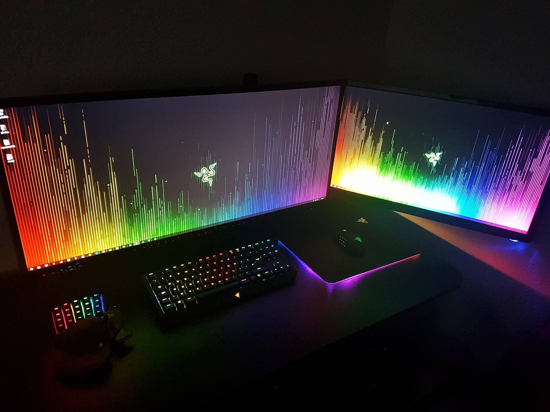 Dual monitor - Glows - Star Citizen Spectrum